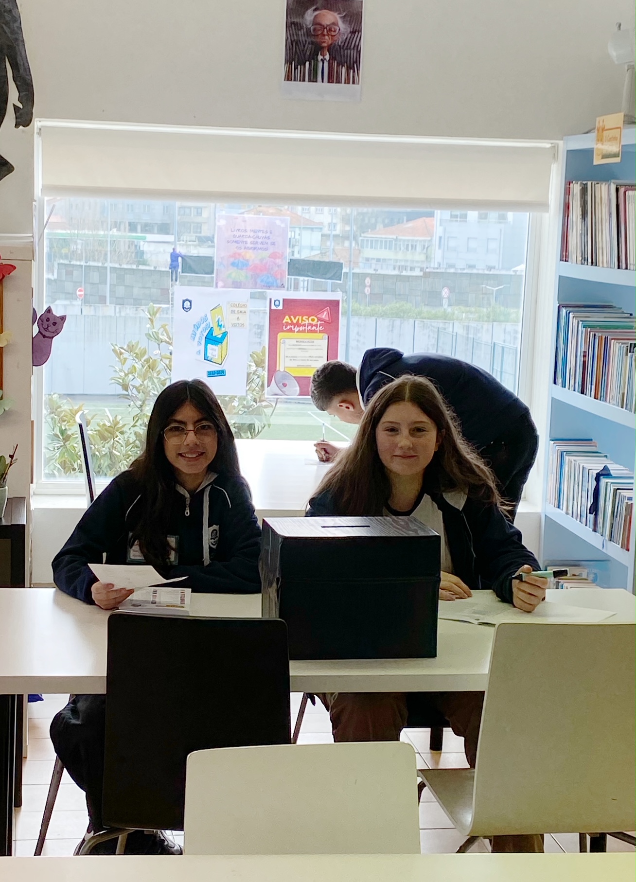 OS MIÚDOS COLGAIA FORAM A VOTOS! - Colégio de Gaia - Escola Católica